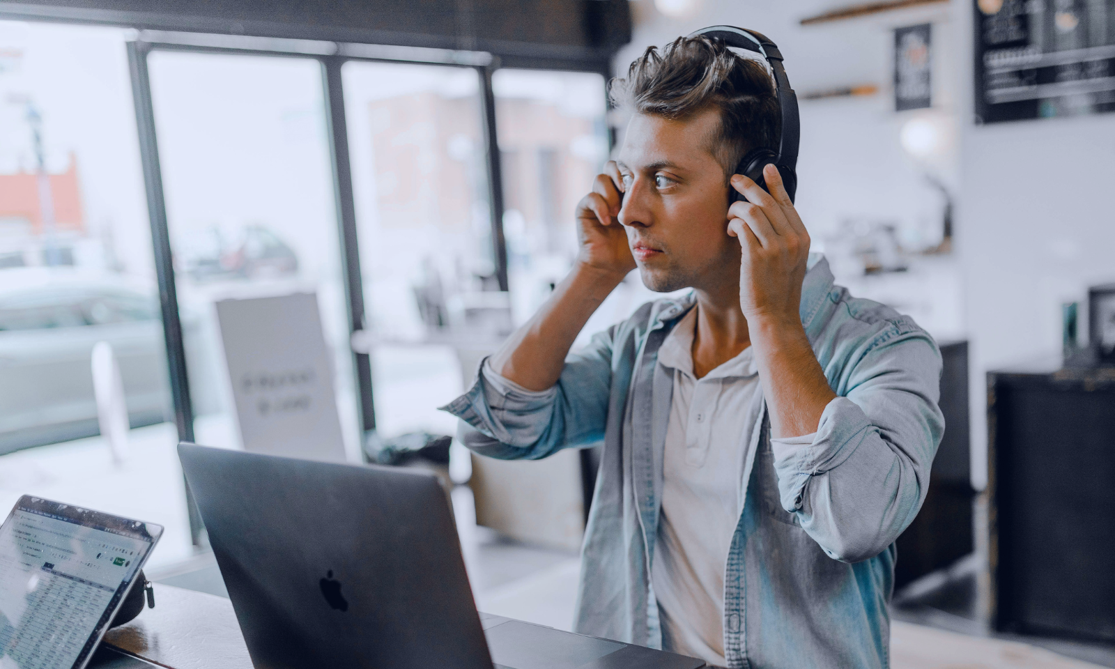 AI in Customer Service: How RAG and LLMs Are Transforming Support at ...